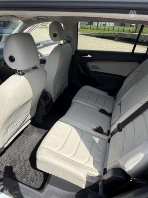 Balts Volkswagen Tiguan 2018 Plungė, ar dzinēja tilpumu 1.98 L un nobraukumu 200 tūkst. km par 16497 €, foto 10 vietnē AUTOMOTO.COM.LV