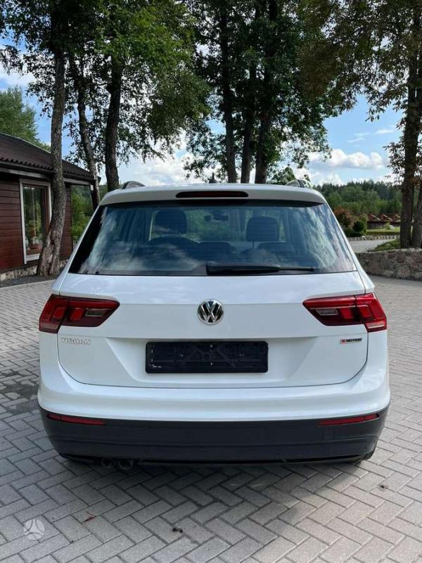 Balts Volkswagen Tiguan 2018 Kupiškis, ar dzinēja tilpumu 2.00 L un nobraukumu 211 tūkst. km par 11500 €, foto 2 vietnē AUTOMOTO.COM.LV
