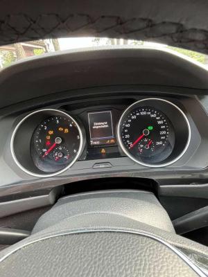 White Volkswagen Tiguan 2018 in Kupiskis, with an engine capacity of 2.00 L and mileage of 211 thousand km for 11500 €, photo 7 on AUTOMOTO.COM.LV