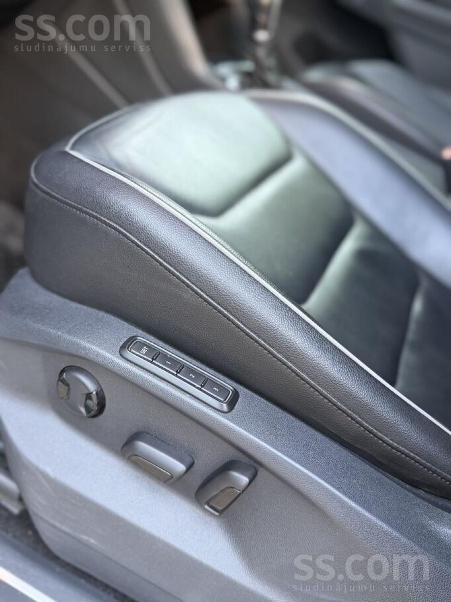 Balts Volkswagen Tiguan 2018 Rīga, ar dzinēja tilpumu 2.00 L un nobraukumu 147 tūkst. km par 19000 €, foto 14 vietnē AUTOMOTO.COM.LV