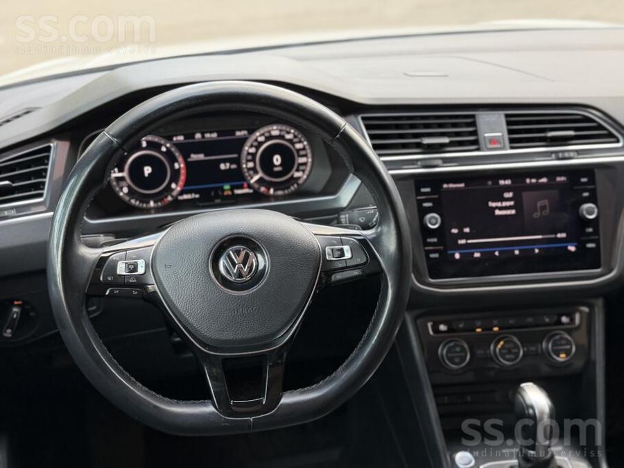 Balts Volkswagen Tiguan 2018 Rīga, ar dzinēja tilpumu 2.00 L un nobraukumu 147 tūkst. km par 19000 €, foto 18 vietnē AUTOMOTO.COM.LV