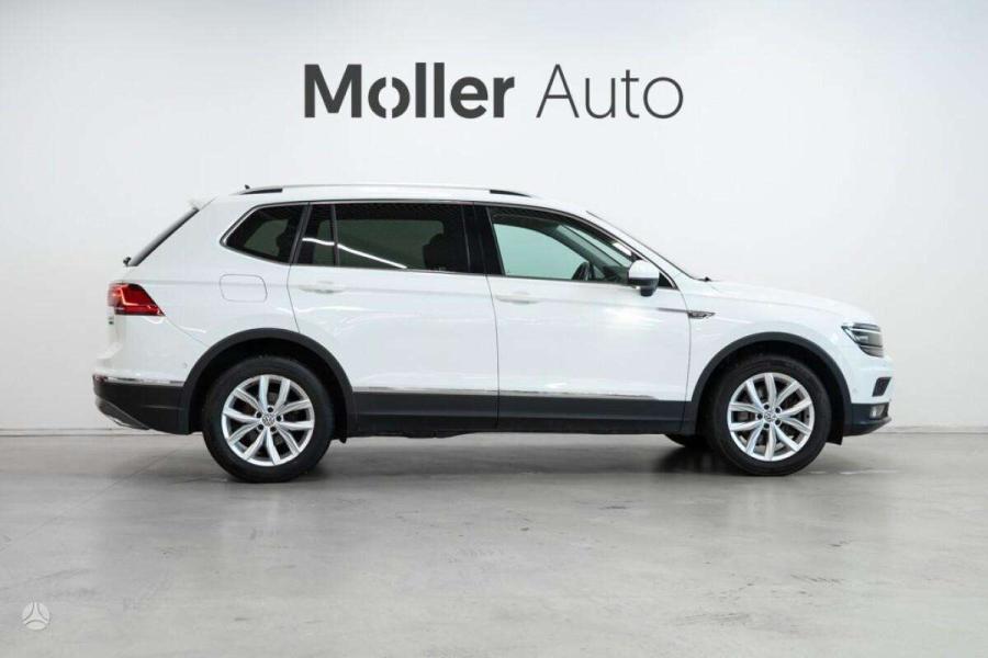 Balts Volkswagen Tiguan 2018 Viļņa, ar dzinēja tilpumu 2.00 L un nobraukumu 193 tūkst. km par 17500 €, foto 5 vietnē AUTOMOTO.COM.LV