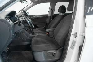 Balts Volkswagen Tiguan 2018 Viļņa, ar dzinēja tilpumu 2.00 L un nobraukumu 193 tūkst. km par 17500 €, foto 8 vietnē AUTOMOTO.COM.LV