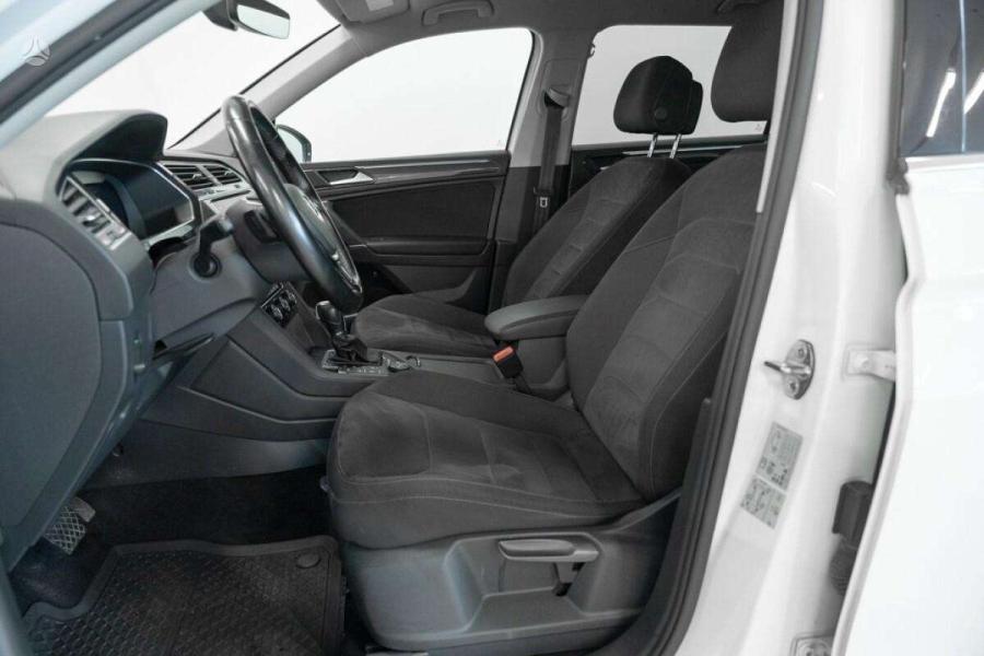 Balts Volkswagen Tiguan 2018 Viļņa, ar dzinēja tilpumu 2.00 L un nobraukumu 193 tūkst. km par 17500 €, foto 8 vietnē AUTOMOTO.COM.LV