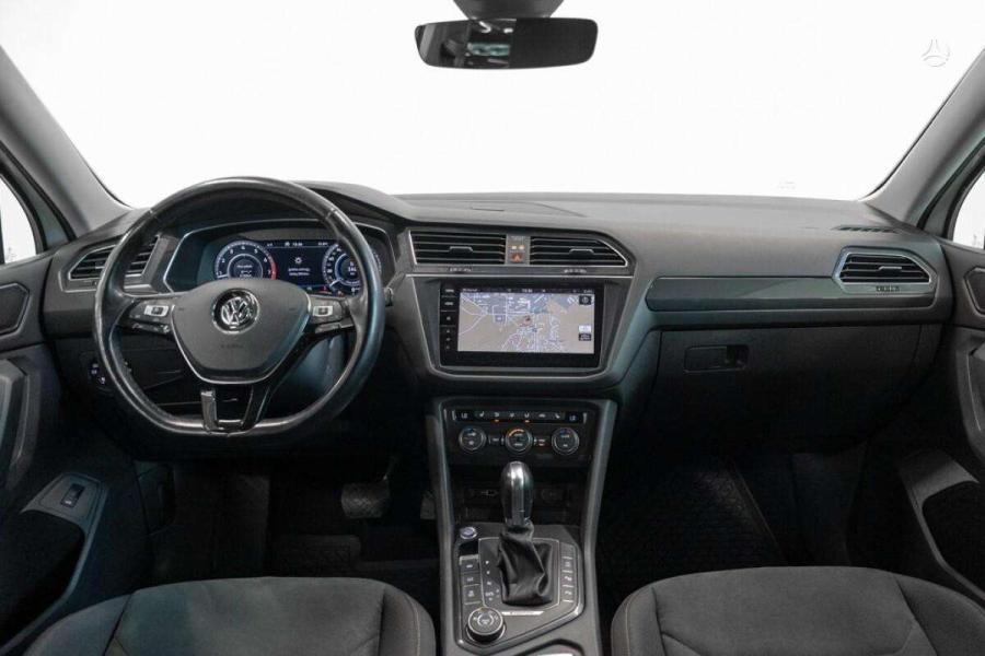 Balts Volkswagen Tiguan 2018 Viļņa, ar dzinēja tilpumu 2.00 L un nobraukumu 193 tūkst. km par 17500 €, foto 9 vietnē AUTOMOTO.COM.LV