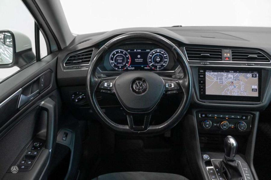 Balts Volkswagen Tiguan 2018 Viļņa, ar dzinēja tilpumu 2.00 L un nobraukumu 193 tūkst. km par 17500 €, foto 10 vietnē AUTOMOTO.COM.LV