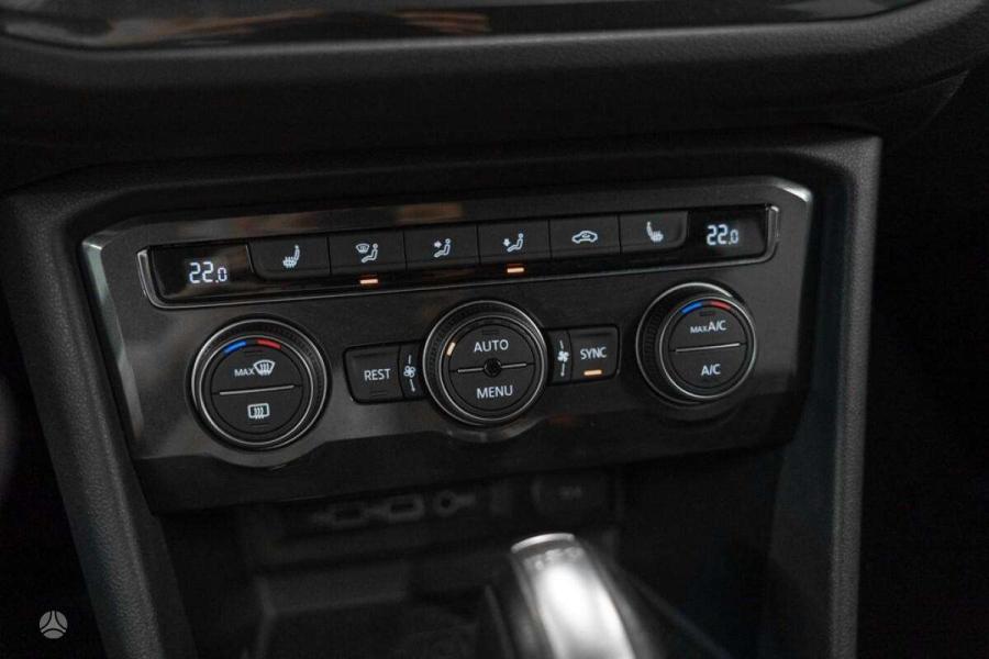 Balts Volkswagen Tiguan 2018 Viļņa, ar dzinēja tilpumu 2.00 L un nobraukumu 193 tūkst. km par 17500 €, foto 16 vietnē AUTOMOTO.COM.LV