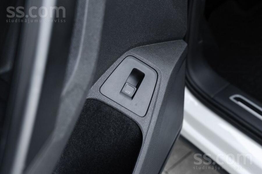 Balts Volkswagen Tiguan 2018 Rīga, ar dzinēja tilpumu 2.00 L un nobraukumu 151 tūkst. km par 18800 €, foto 10 vietnē AUTOMOTO.COM.LV