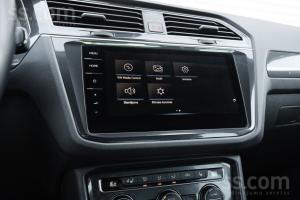 Balts Volkswagen Tiguan 2018 Rīga, ar dzinēja tilpumu 2.00 L un nobraukumu 151 tūkst. km par 18800 €, foto 23 vietnē AUTOMOTO.COM.LV