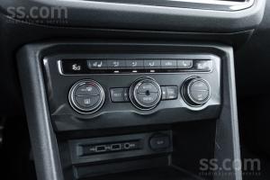Balts Volkswagen Tiguan 2018 Rīga, ar dzinēja tilpumu 2.00 L un nobraukumu 151 tūkst. km par 18800 €, foto 26 vietnē AUTOMOTO.COM.LV