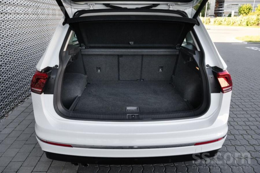 Balts Volkswagen Tiguan 2018 Rīga, ar dzinēja tilpumu 2.00 L un nobraukumu 151 tūkst. km par 18800 €, foto 30 vietnē AUTOMOTO.COM.LV