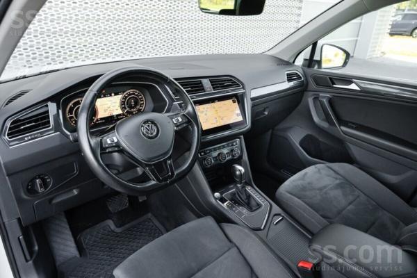Volkswagen Tiguan 2018 Rīga vietnē Balts Volkswagen Tiguan 2018 Rīga, ar dzinēja tilpumu 2.00 L un nobraukumu 151 tūkst. km par 18800 €, foto 11 vietnē AUTOMOTO.COM.LV