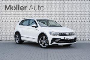 White Volkswagen Tiguan 2018 in Marupe, with an engine capacity of 2.00 L and mileage of 151 thousand km for 18800 €, photo 3 on AUTOMOTO.COM.LV