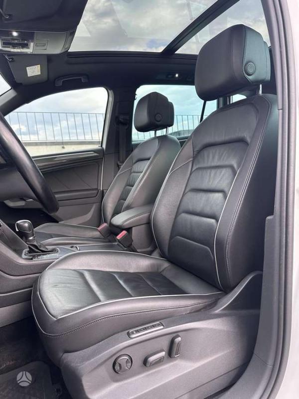 Balts Volkswagen Tiguan 2018 Viļņa, ar dzinēja tilpumu 1.97 L un nobraukumu 147 tūkst. km par 19950 €, foto 10 vietnē AUTOMOTO.COM.LV
