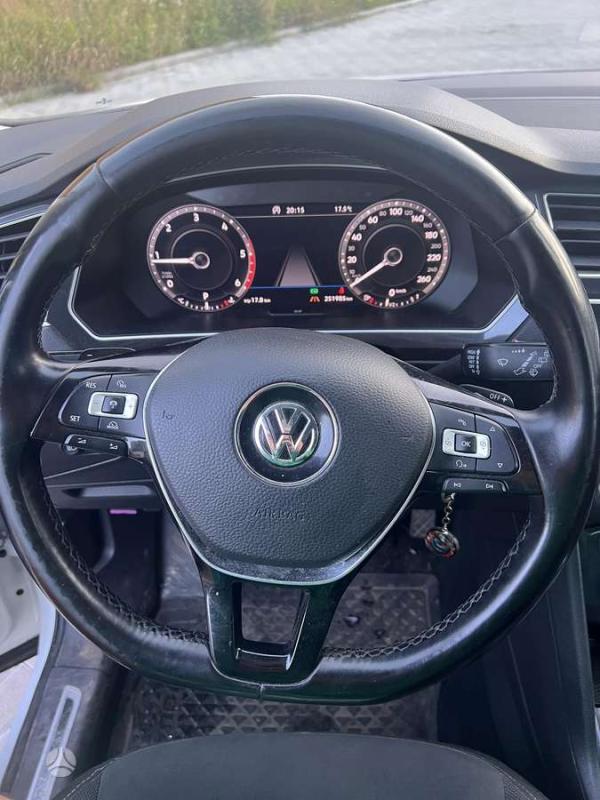 Balts Volkswagen Tiguan 2018 Viļņa, ar dzinēja tilpumu 1.97 L un nobraukumu 253 tūkst. km par 14600 €, foto 9 vietnē AUTOMOTO.COM.LV