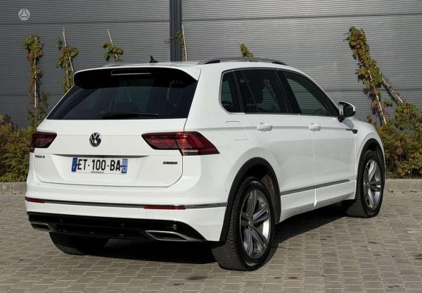 Volkswagen Tiguan 2018 Viļņa vietnē Balts Volkswagen Tiguan 2018 Viļņa, ar dzinēja tilpumu 1.97 L un nobraukumu 214 tūkst. km par 16900 €, foto 5 vietnē AUTOMOTO.COM.LV