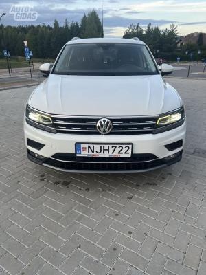 Balts Volkswagen Tiguan 2018 Viļņa, ar dzinēja tilpumu 2.00 L un nobraukumu 253 tūkst. km par 13999 €, foto  vietnē AUTOMOTO.COM.LV