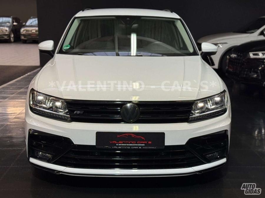 White Volkswagen Tiguan 2019 in Kaunas, with an engine capacity of 1.50 L and mileage of 98 thousand km for 25489 €, photo 3 on AUTOMOTO.COM.LV