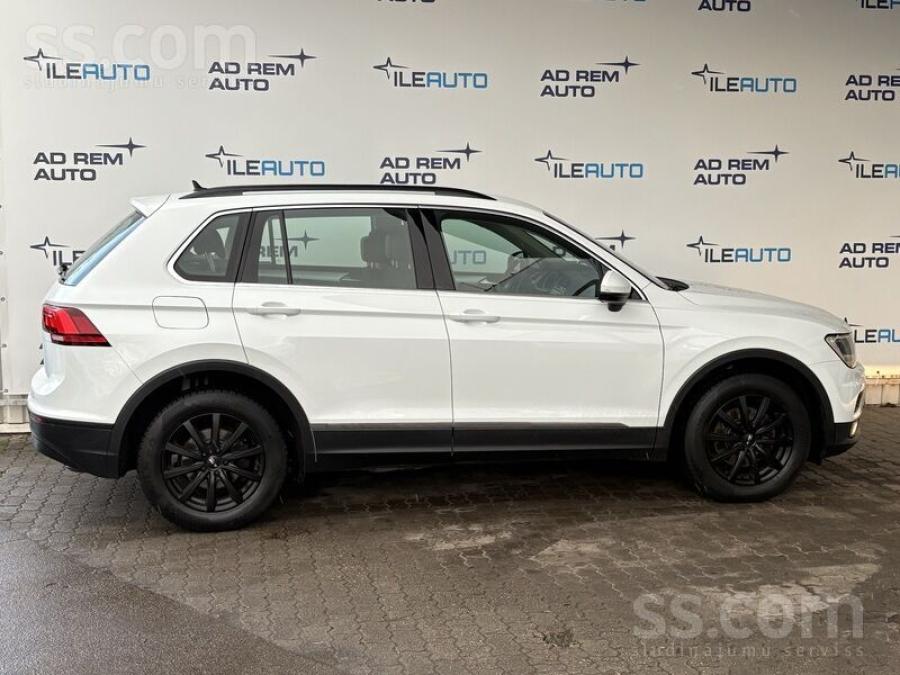 White Volkswagen Tiguan 2019 in Riga, with an engine capacity of 1.50 L and mileage of 118 thousand km for 18500 €, photo 5 on AUTOMOTO.COM.LV