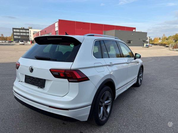 Balts Volkswagen Tiguan 2019 Kauņa, ar dzinēja tilpumu 1.97 L un nobraukumu 155 tūkst. km par 18800 €, foto 4 vietnē AUTOMOTO.COM.LV