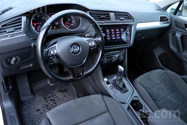 Balts Volkswagen Tiguan 2019 Rīga, ar dzinēja tilpumu 2.00 L un nobraukumu 192 tūkst. km par 17500 €, foto 9 vietnē AUTOMOTO.COM.LV
