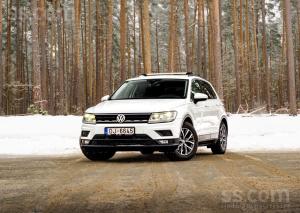 White Volkswagen Tiguan 2019 in Riga, with an engine capacity of 2.00 L and mileage of 125 thousand km for 18990 €, photo  on AUTOMOTO.COM.LV