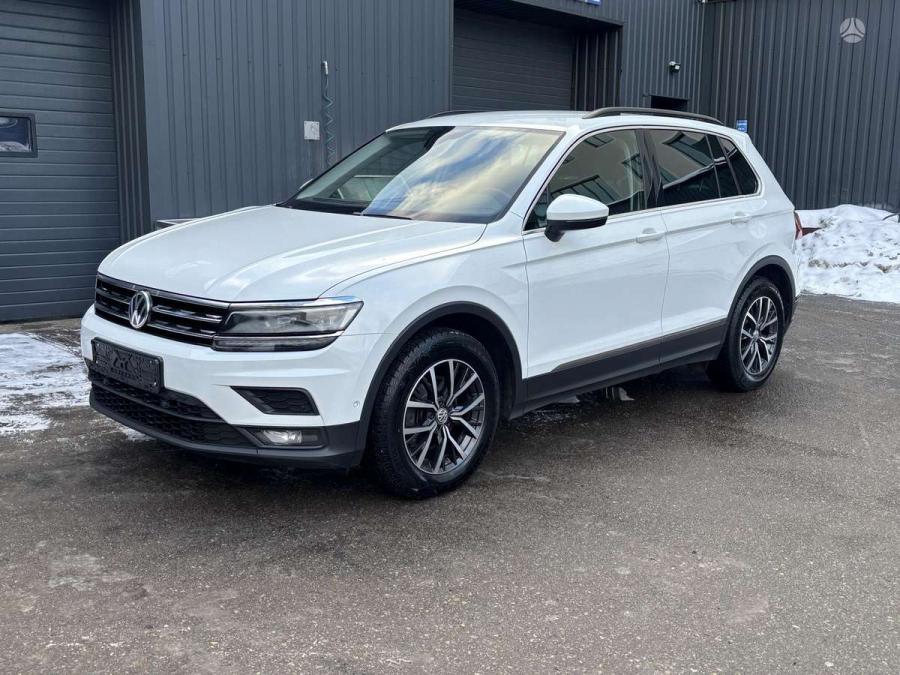White Volkswagen Tiguan 2019 in Vilnius, with an engine capacity of 1.97 L and mileage of 190 thousand km for 17800 €, photo 1 on AUTOMOTO.COM.LV