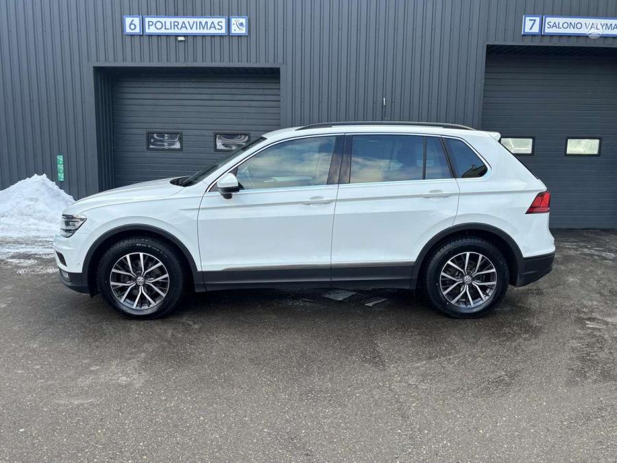 White Volkswagen Tiguan 2019 in Vilnius, with an engine capacity of 1.97 L and mileage of 190 thousand km for 17800 €, photo 2 on AUTOMOTO.COM.LV