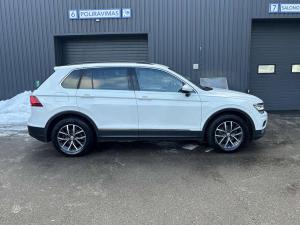 White Volkswagen Tiguan 2019 in Vilnius, with an engine capacity of 1.97 L and mileage of 190 thousand km for 17800 €, photo 6 on AUTOMOTO.COM.LV