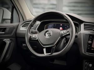 Balts Volkswagen Tiguan 2019 Tauragė, ar dzinēja tilpumu 2.00 L un nobraukumu 252 tūkst. km par 14400 €, foto 33 vietnē AUTOMOTO.COM.LV