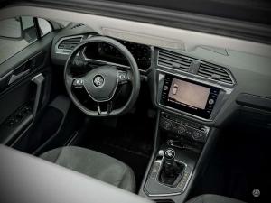 Balts Volkswagen Tiguan 2019 Tauragė, ar dzinēja tilpumu 2.00 L un nobraukumu 252 tūkst. km par 14400 €, foto 34 vietnē AUTOMOTO.COM.LV