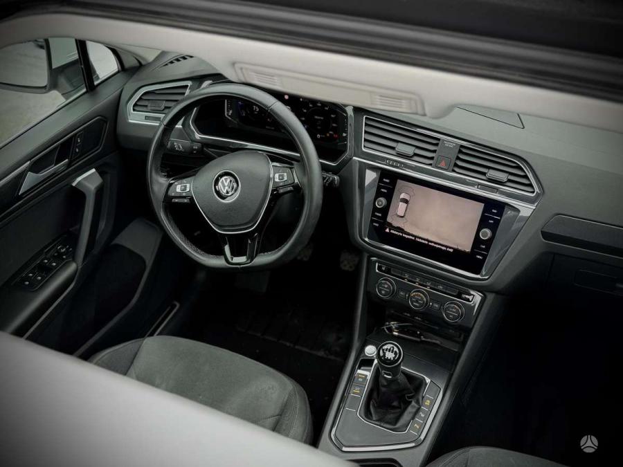 Balts Volkswagen Tiguan 2019 Tauragė, ar dzinēja tilpumu 2.00 L un nobraukumu 252 tūkst. km par 14400 €, foto 34 vietnē AUTOMOTO.COM.LV
