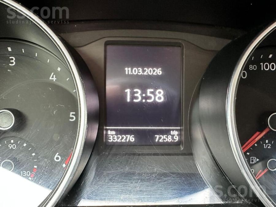 White Volkswagen Tiguan 2019 in Madona, with an engine capacity of 2.00 L and mileage of 332 thousand km for 10500 €, photo 9 on AUTOMOTO.COM.LV