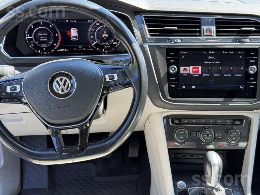 White Volkswagen Tiguan 2019 in Riga, with an engine capacity of 2.00 L and mileage of 171 thousand km for 19500 €, photo 11 on AUTOMOTO.COM.LV