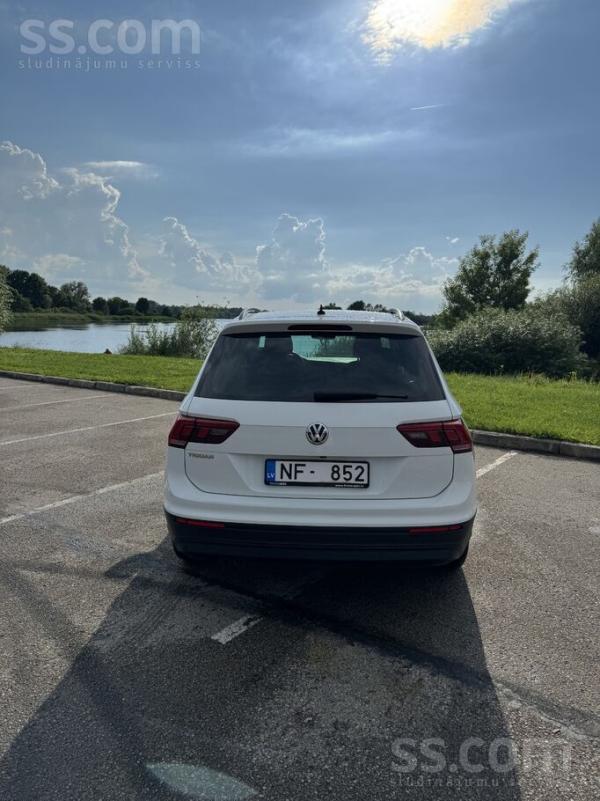 Balts Volkswagen Tiguan 2019 Rīga, ar dzinēja tilpumu 2.00 L un nobraukumu 96 tūkst. km par 21500 €, foto 4 vietnē AUTOMOTO.COM.LV