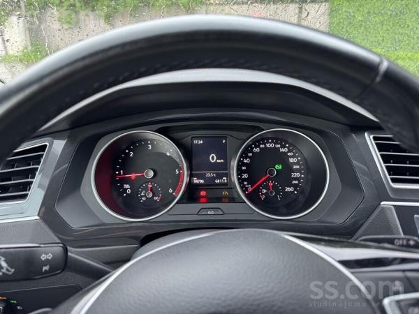 Balts Volkswagen Tiguan 2019 Rīga, ar dzinēja tilpumu 2.00 L un nobraukumu 96 tūkst. km par 21500 €, foto 6 vietnē AUTOMOTO.COM.LV