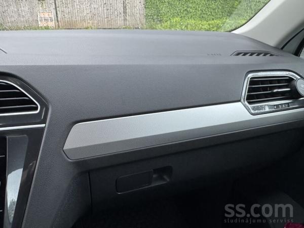 Balts Volkswagen Tiguan 2019 Rīga, ar dzinēja tilpumu 2.00 L un nobraukumu 96 tūkst. km par 21500 €, foto 10 vietnē AUTOMOTO.COM.LV