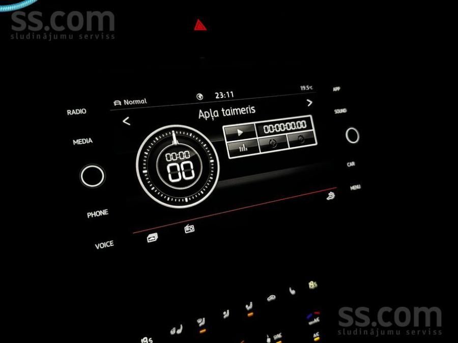 Balts Volkswagen Tiguan 2019 Rīga, ar dzinēja tilpumu 2.00 L un nobraukumu 140 tūkst. km par 25500 €, foto 12 vietnē AUTOMOTO.COM.LV