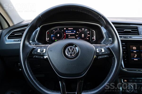 Balts Volkswagen Tiguan 2019 Rīga, ar dzinēja tilpumu 2.00 L un nobraukumu 101 tūkst. km par 21850 €, foto 8 vietnē AUTOMOTO.COM.LV
