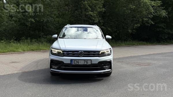 Balts Volkswagen Tiguan 2019 Rīga, ar dzinēja tilpumu 2.00 L un nobraukumu 161 tūkst. km par 21900 €, foto 2 vietnē AUTOMOTO.COM.LV