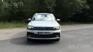 Balts Volkswagen Tiguan 2019 Rīga, ar dzinēja tilpumu 2.00 L un nobraukumu 161 tūkst. km par 21900 €, foto 3 vietnē AUTOMOTO.COM.LV