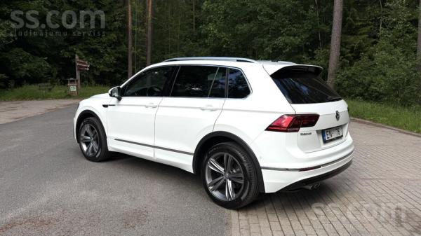 Balts Volkswagen Tiguan 2019 Rīga, ar dzinēja tilpumu 2.00 L un nobraukumu 161 tūkst. km par 21900 €, foto 3 vietnē AUTOMOTO.COM.LV