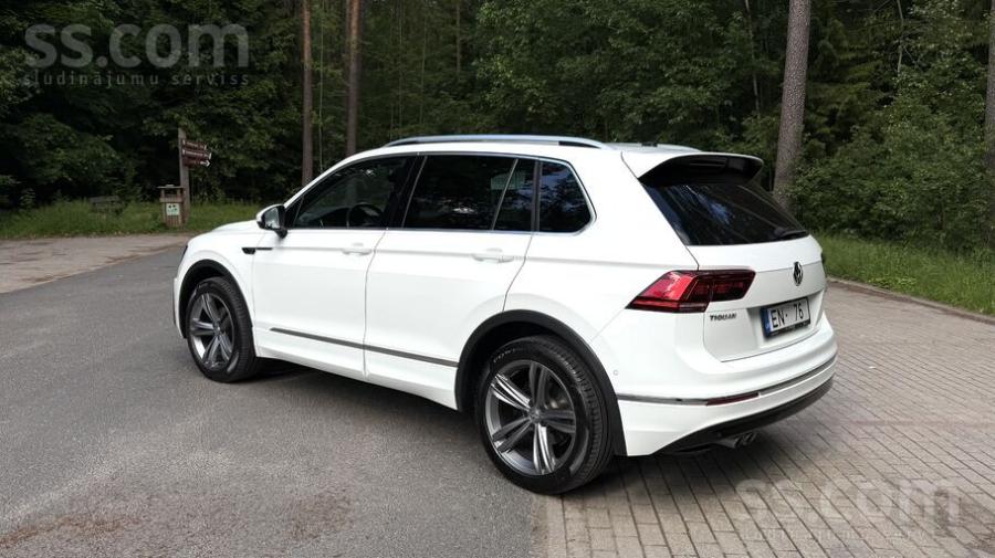 Balts Volkswagen Tiguan 2019 Rīga, ar dzinēja tilpumu 2.00 L un nobraukumu 161 tūkst. km par 21900 €, foto 4 vietnē AUTOMOTO.COM.LV