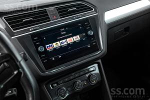 White Volkswagen Tiguan 2019 in Riga, with an engine capacity of 2.00 L and mileage of 195 thousand km for 13000 €, photo 14 on AUTOMOTO.COM.LV