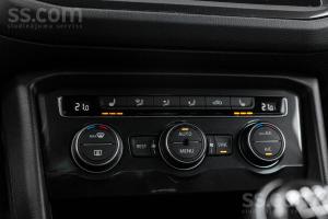 White Volkswagen Tiguan 2019 in Riga, with an engine capacity of 2.00 L and mileage of 195 thousand km for 13000 €, photo 15 on AUTOMOTO.COM.LV