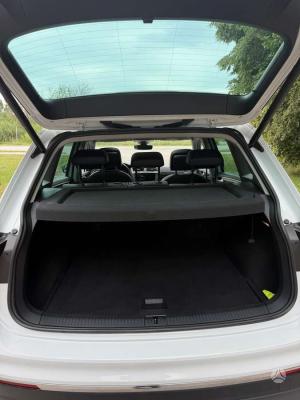 White Volkswagen Tiguan 2019 in Taurage, with an engine capacity of 2.00 L and mileage of 278 thousand km for 15500 €, photo 10 on AUTOMOTO.COM.LV