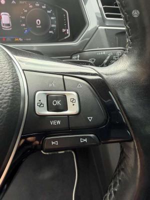 White Volkswagen Tiguan 2019 in Taurage, with an engine capacity of 2.00 L and mileage of 278 thousand km for 15500 €, photo 31 on AUTOMOTO.COM.LV