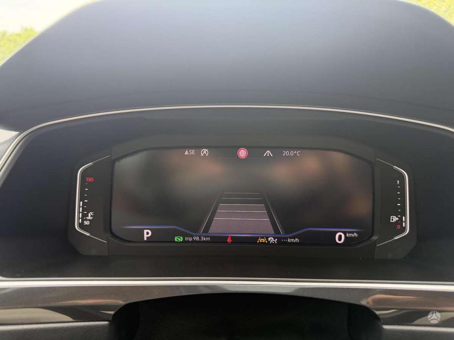 White Volkswagen Tiguan 2019 in Taurage, with an engine capacity of 2.00 L and mileage of 278 thousand km for 15500 €, photo 35 on AUTOMOTO.COM.LV