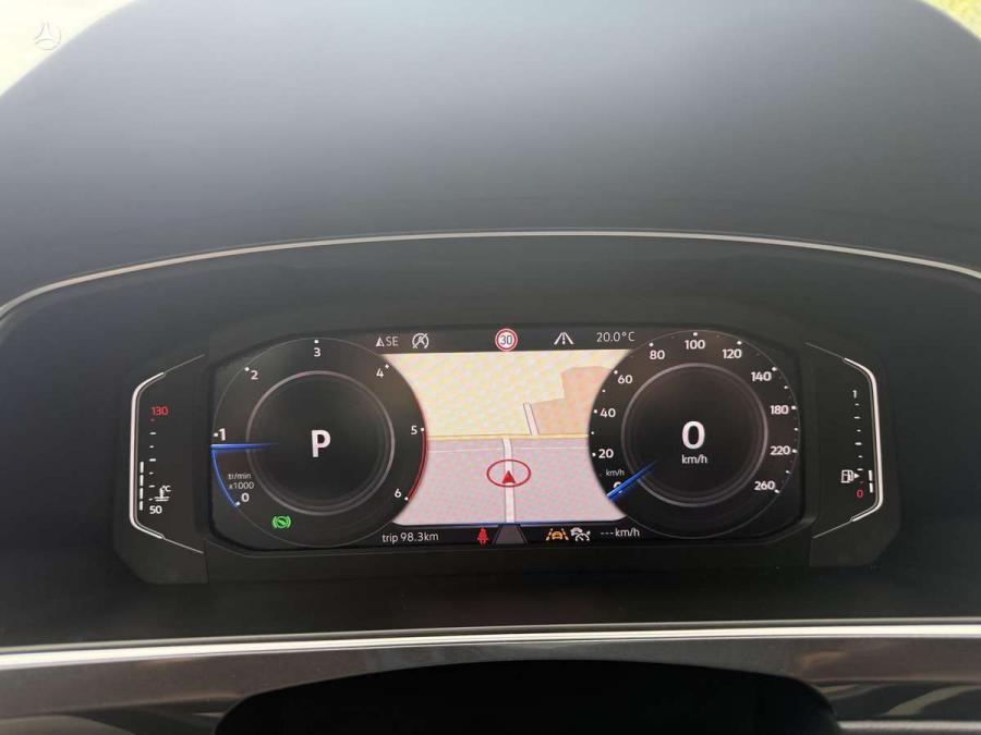 White Volkswagen Tiguan 2019 in Taurage, with an engine capacity of 2.00 L and mileage of 278 thousand km for 15500 €, photo 36 on AUTOMOTO.COM.LV