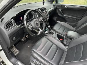 White Volkswagen Tiguan 2019 in Kaunas, with an engine capacity of 2.00 L and mileage of 364 thousand km for 15500 €, photo 7 on AUTOMOTO.COM.LV